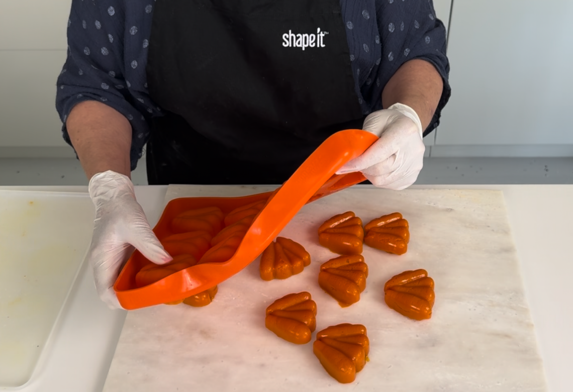 Step-by-Step Guide: Using Silicone Moulds to Shape Texture Meals – Shape It